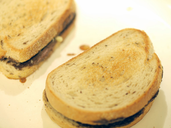 Tintern Cheddar & Mushroom Mayo Grilled Cheese – grilledshane.com